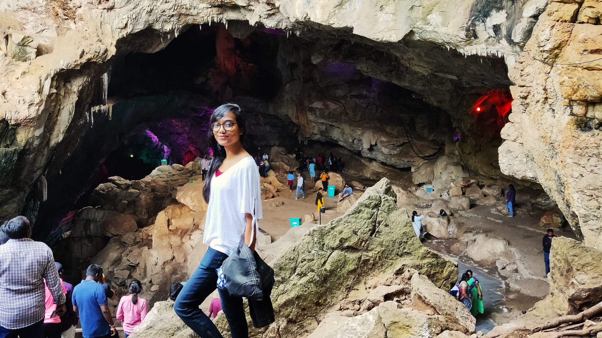 Borra Cave: One of the largest cave in India - unfilteredentity.in
